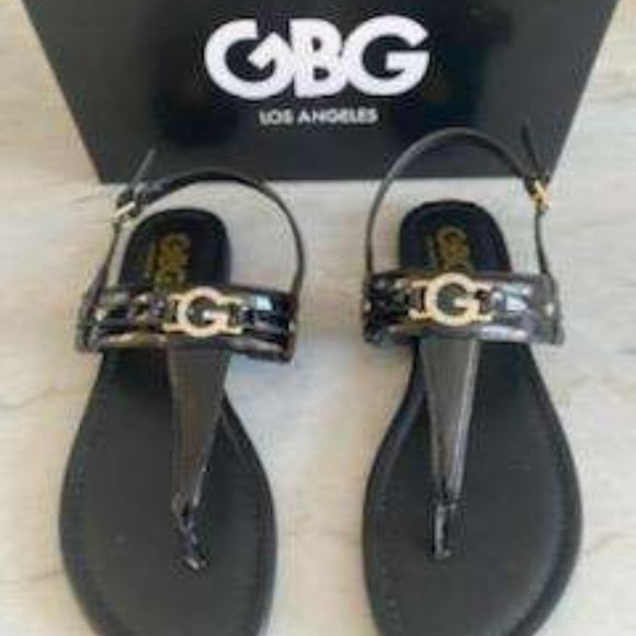 GBG Los Angeles | Shoes | Black Sandals | Poshmark